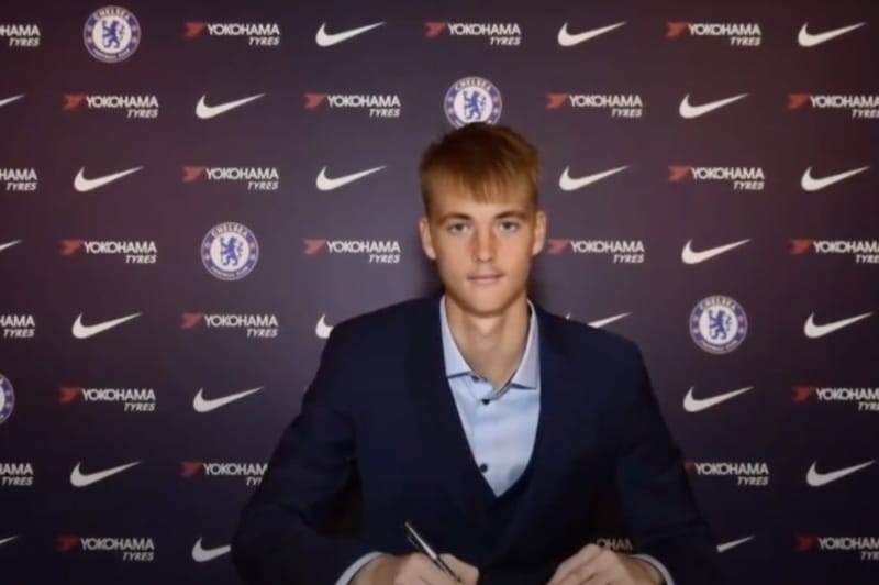 Lucas Bergström Chelsean kokoonpanossa Euroopan Super Cupissa